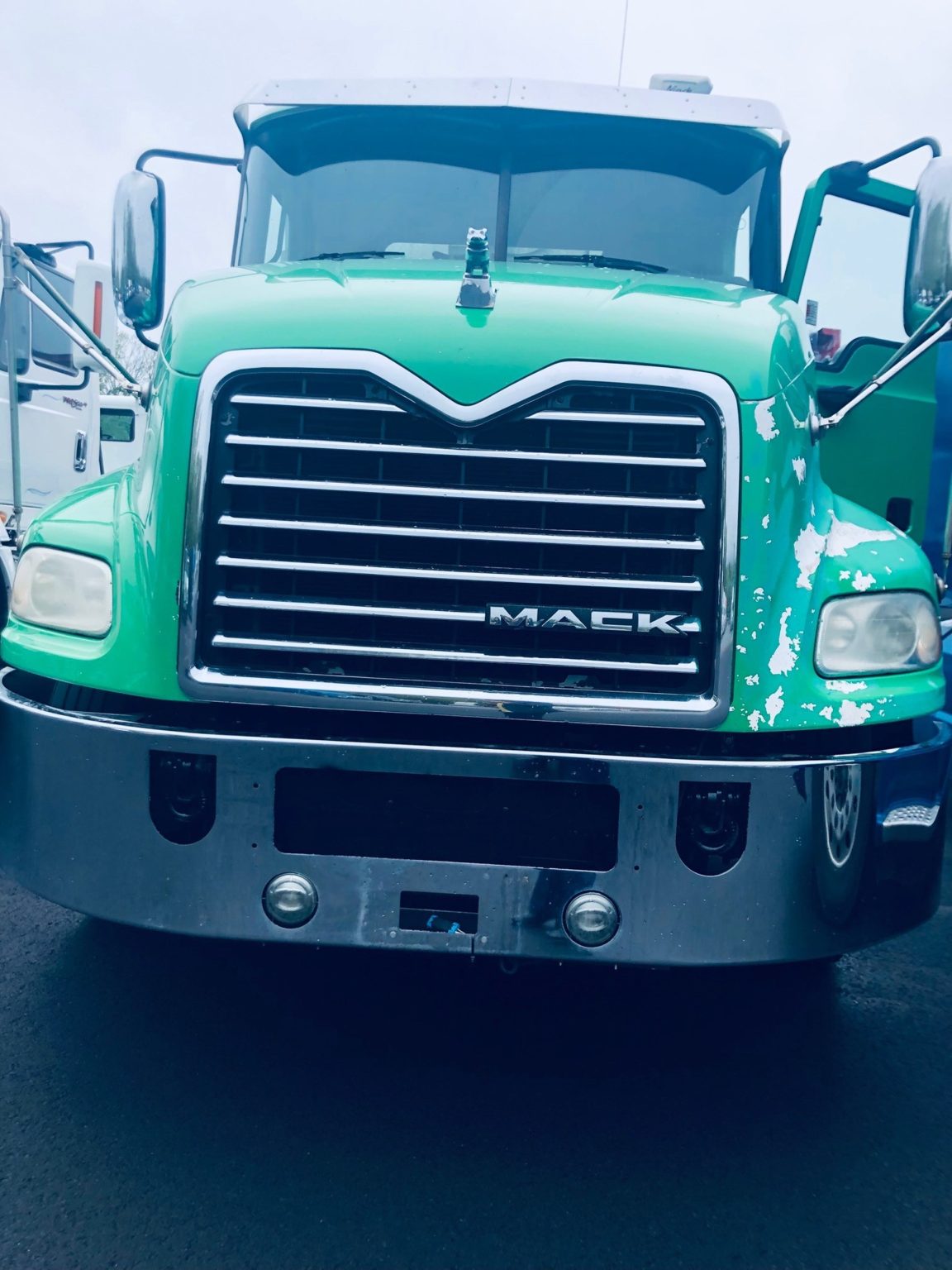2006 MACK 700 - Excel Truck Group