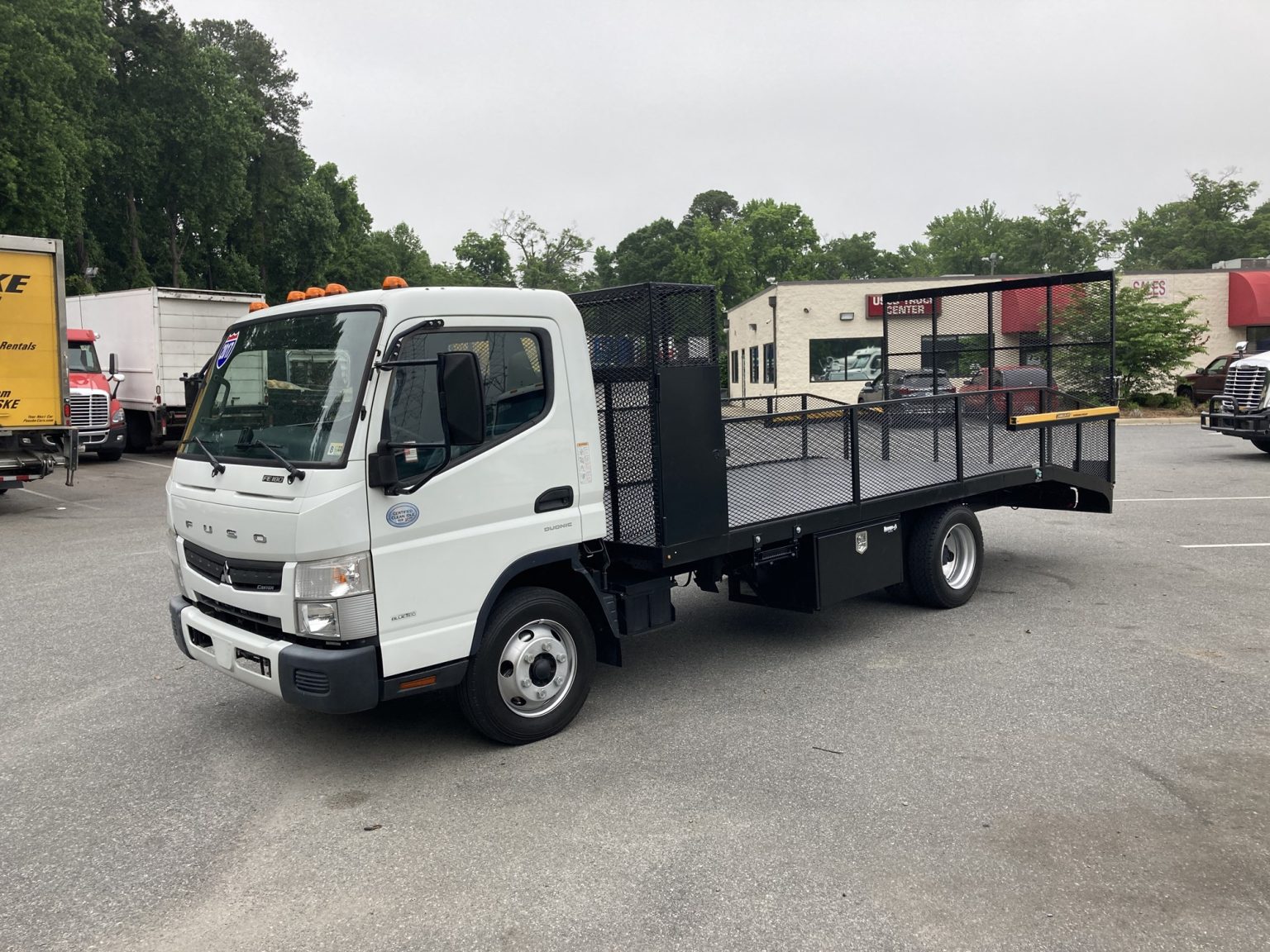 2017 MITSUBISHI FUSO FE - Excel Truck Group