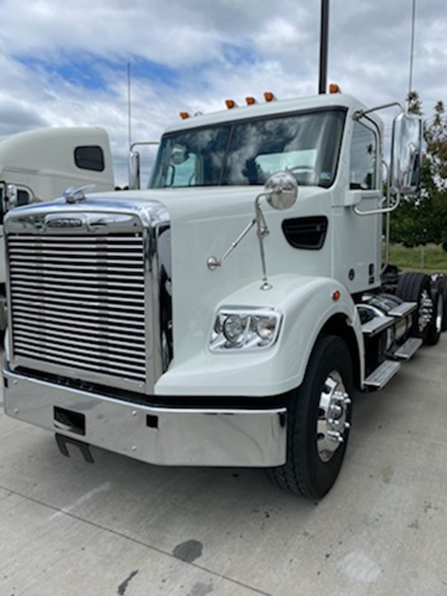 2015 MACK 600 - Excel Truck Group