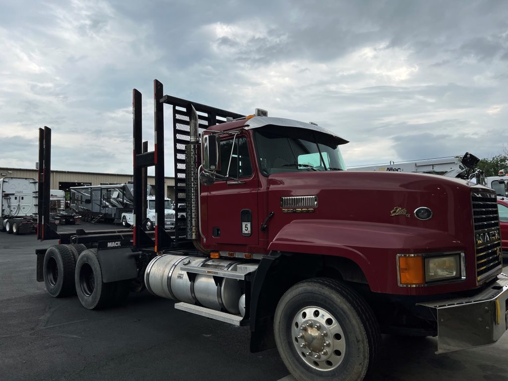 1998 MACK 700 - Excel Truck Group