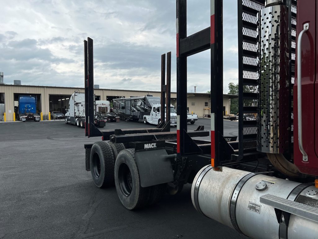 1998 MACK 700 - Excel Truck Group