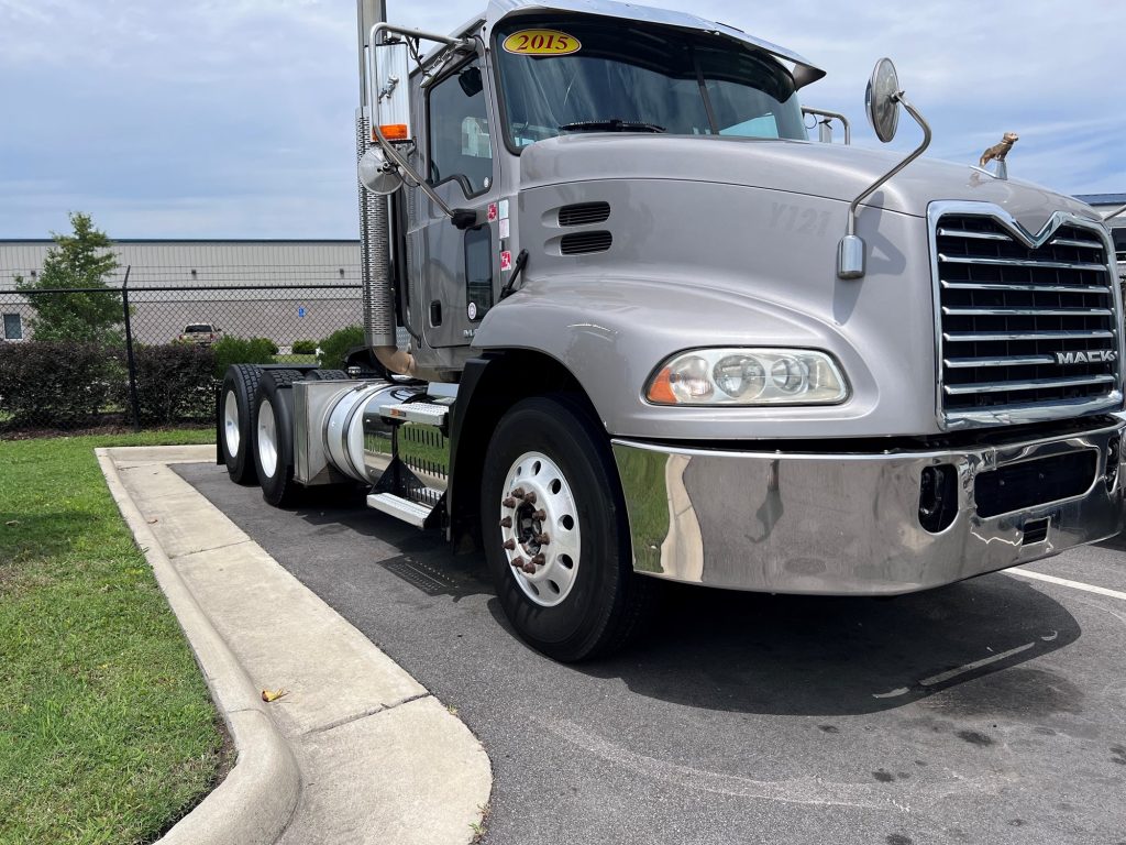2015 Mack CXU 613 - Excel Truck Group