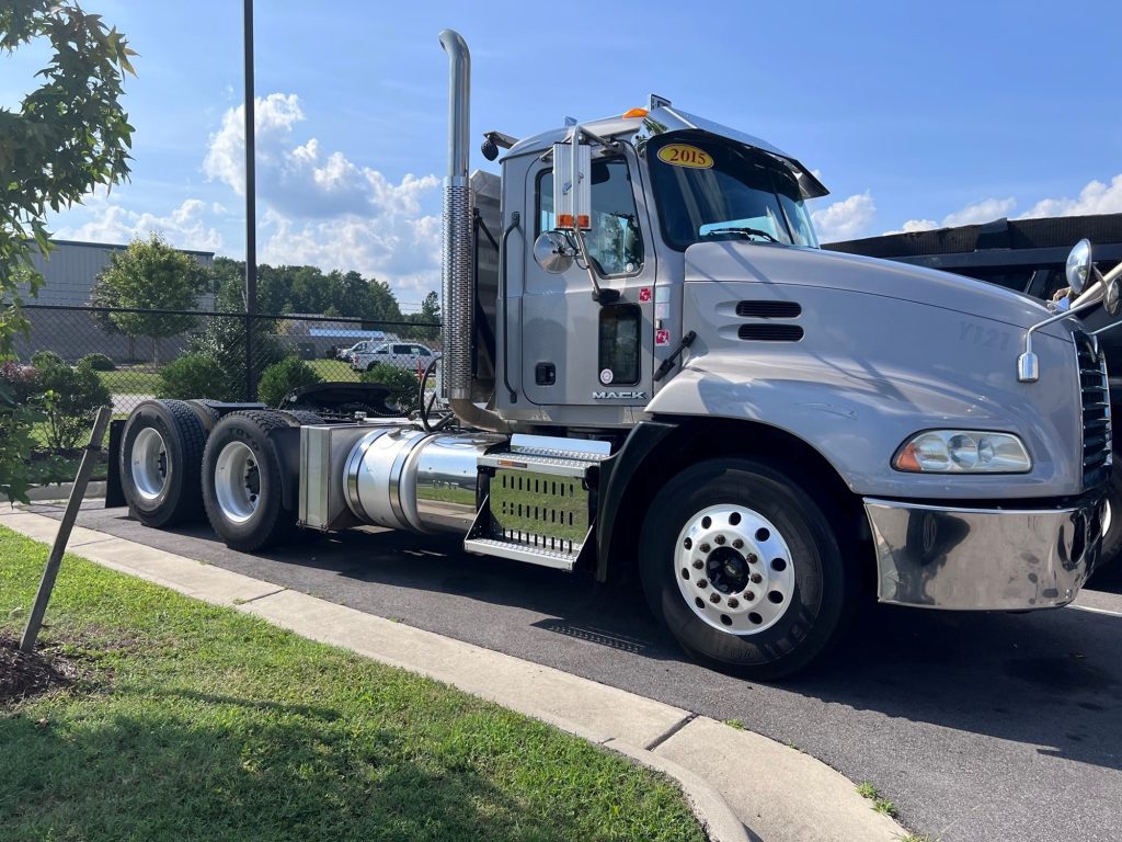 2015 Mack CXU 613 - Excel Truck Group
