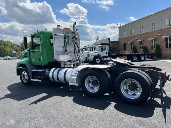 2013 Mack CXU 613 - Excel Truck Group