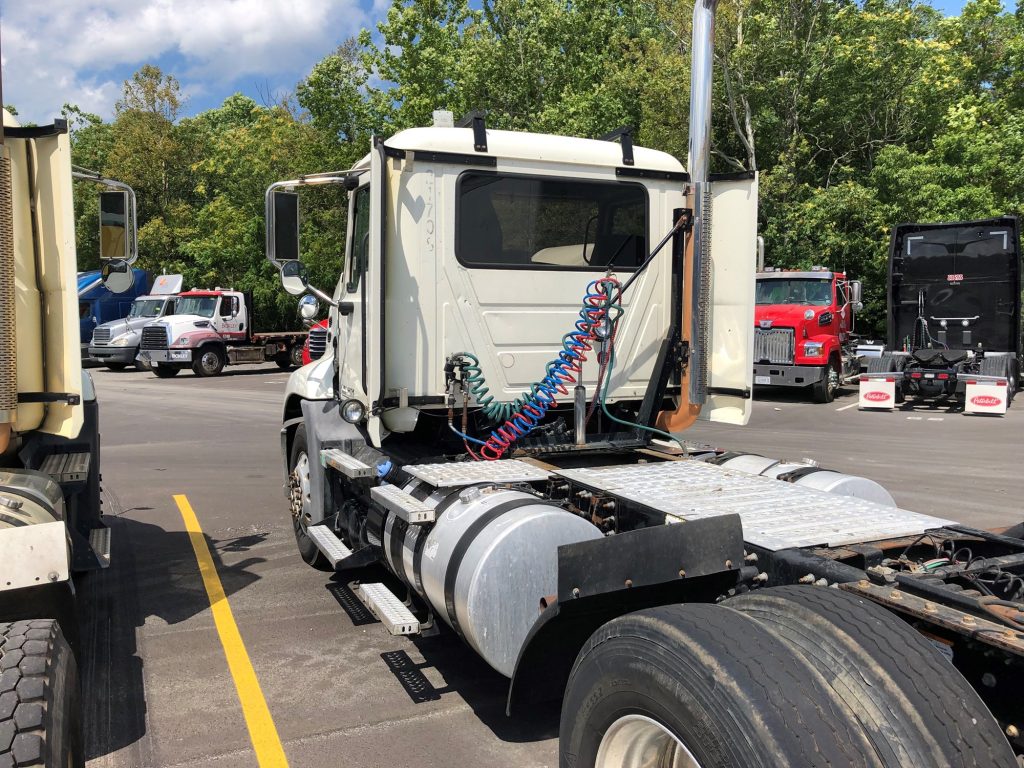 2015 MACK 600 - Excel Truck Group