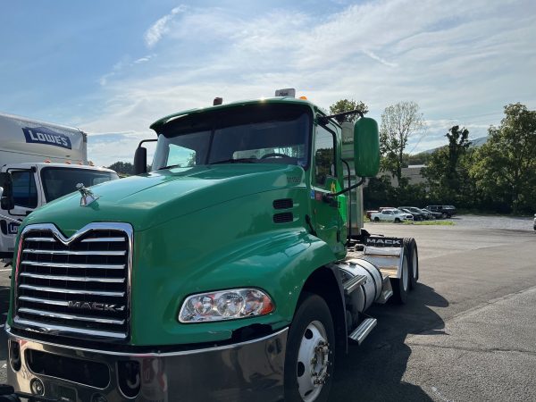 2006 MACK CV700 - Excel Truck Group