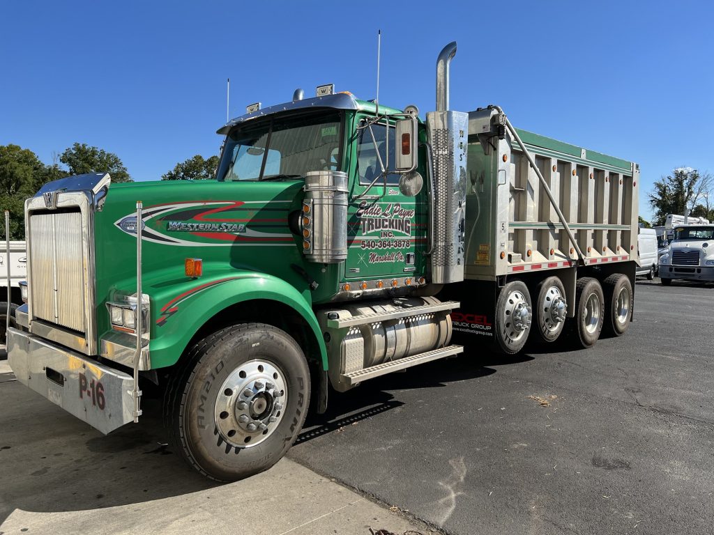 2015 WESTERN STAR 4900 SF - Excel Truck Group