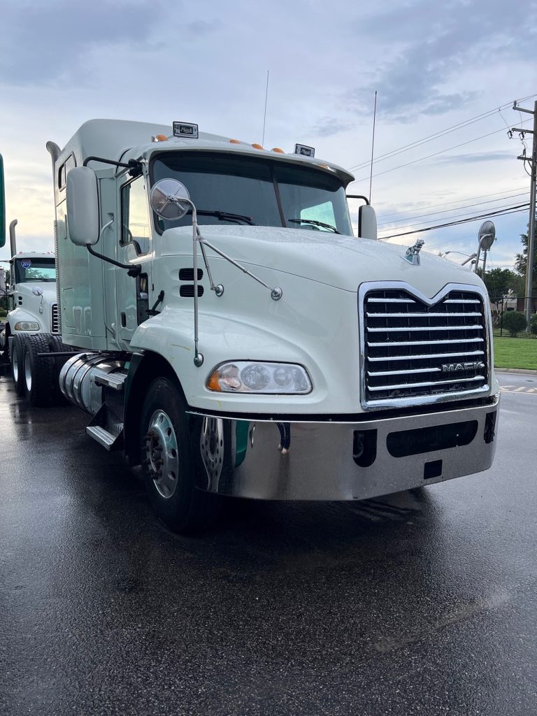 2016 Mack CXU613 - Excel Truck Group