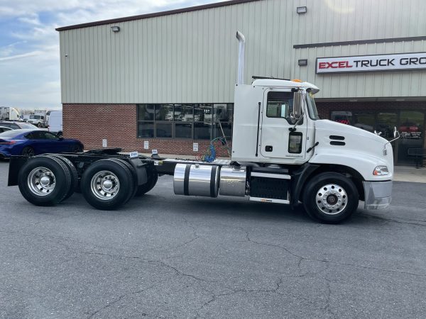 2015 MACK CXU613 - Excel Truck Group