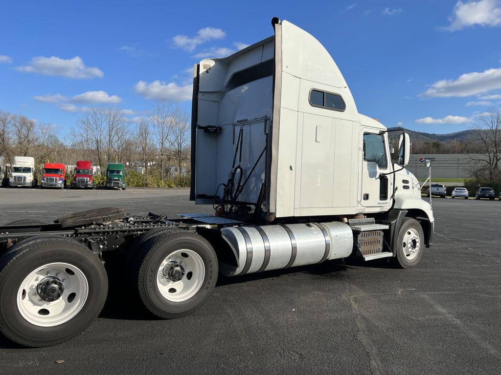 2015 MACK 600 - Excel Truck Group