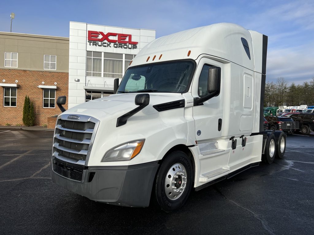 2018 Freightliner CA113 Cascadia - Excel Truck Group