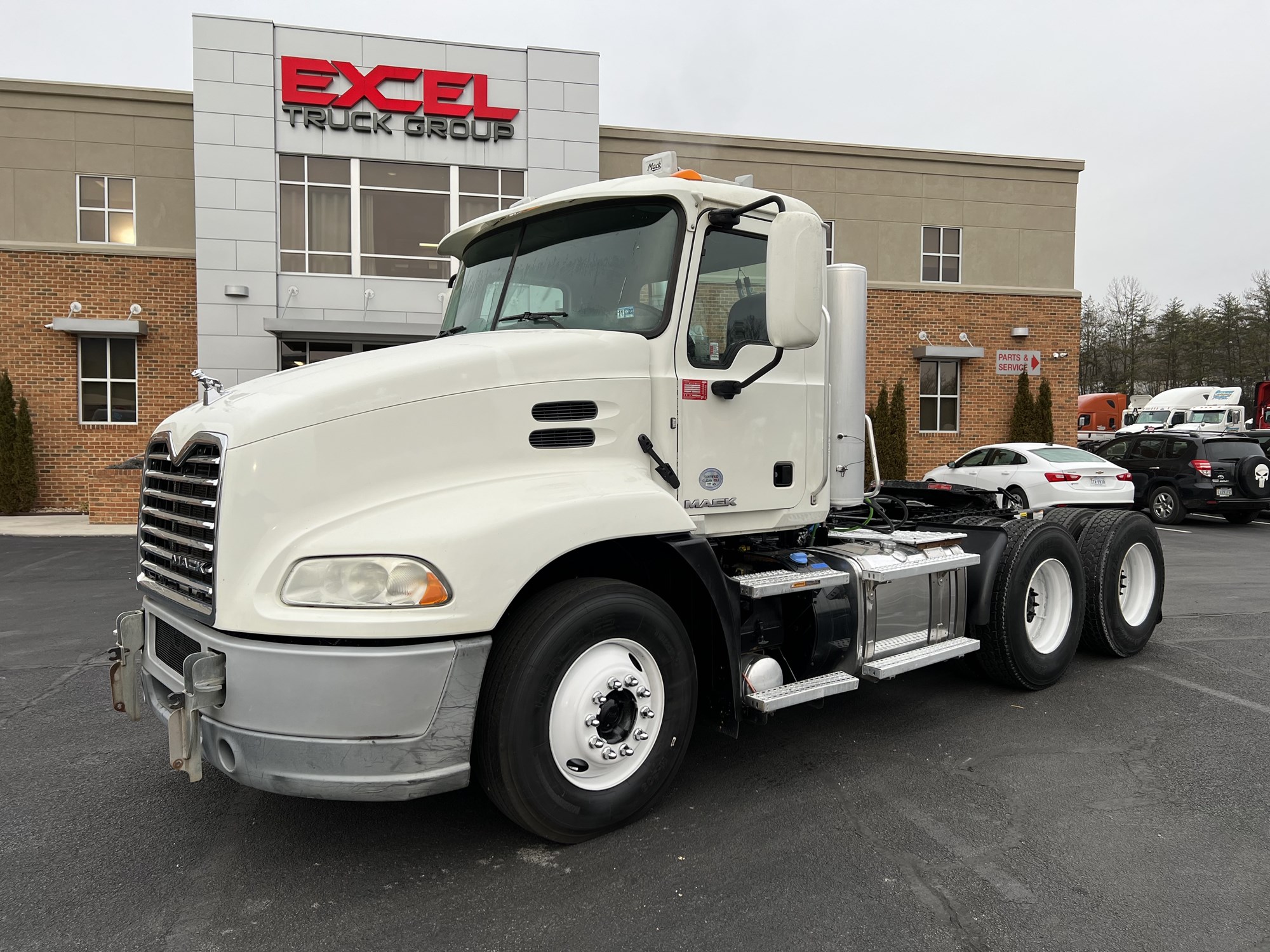 2015 MACK 600 - Excel Truck Group