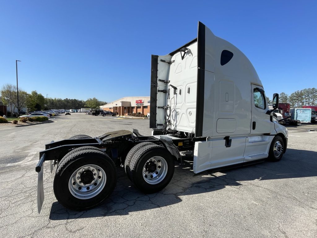 2018 Freightliner Cascadia 126 - Excel Truck Group