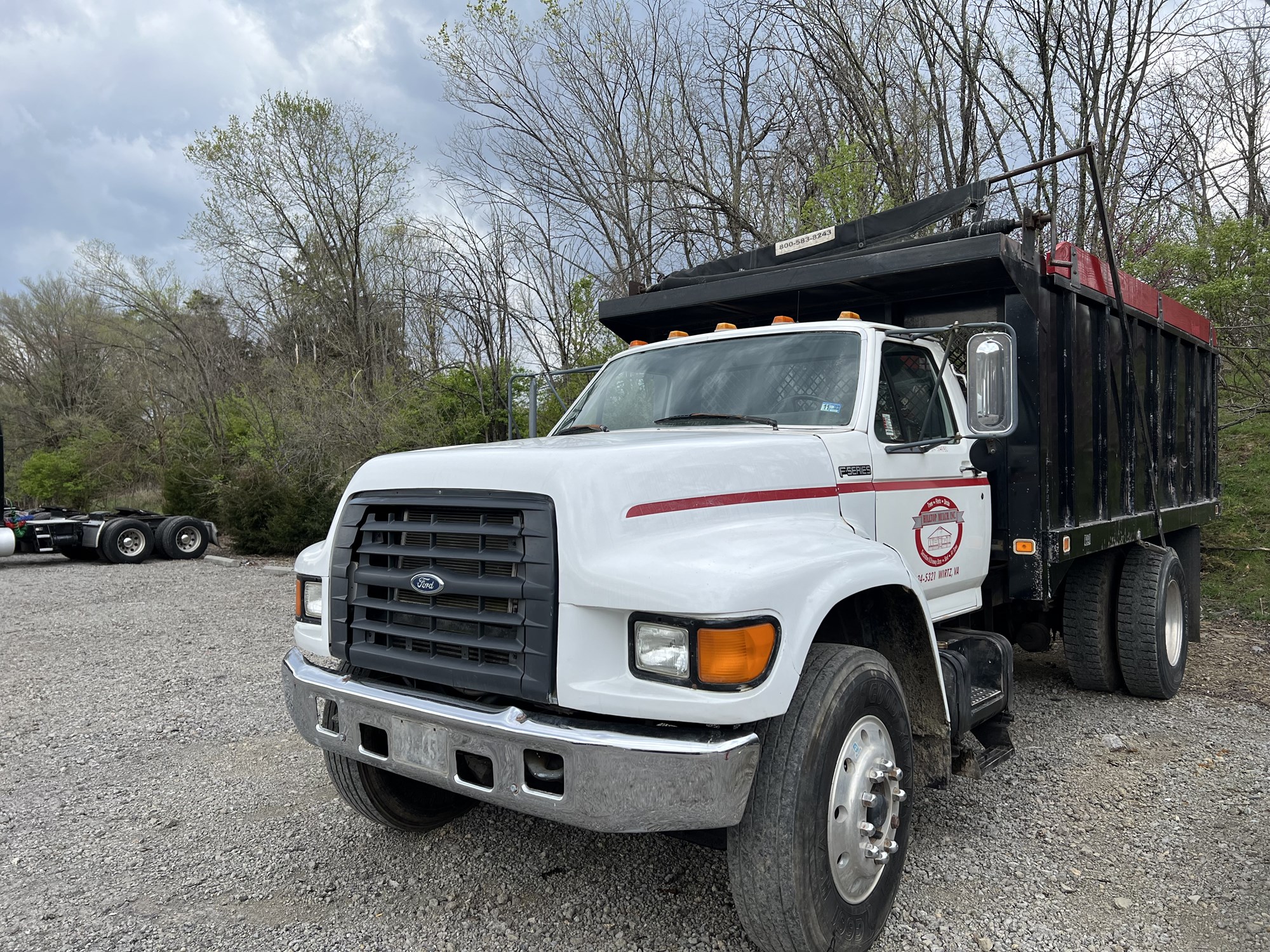 STRAIGHT T – Excel Truck Group