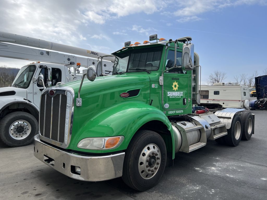 2014 Peterbilt 386 - Excel Truck Group