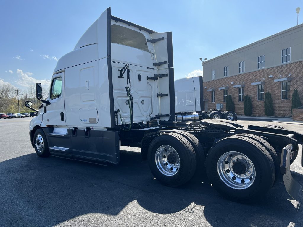 2019 Freightliner Cascadia 126 - Excel Truck Group