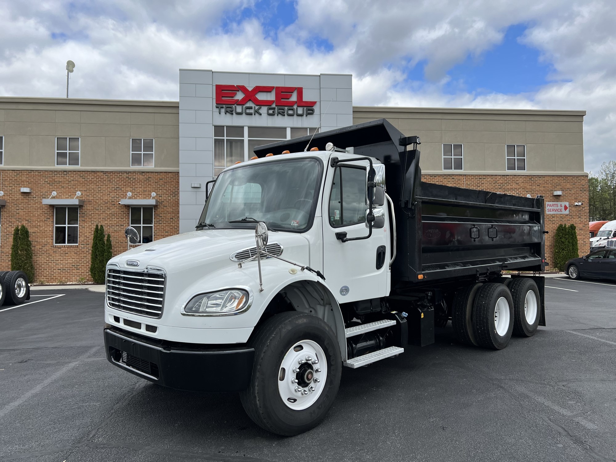 2017 FREIGHTLINER CASCADIA 125 - Excel Truck Group