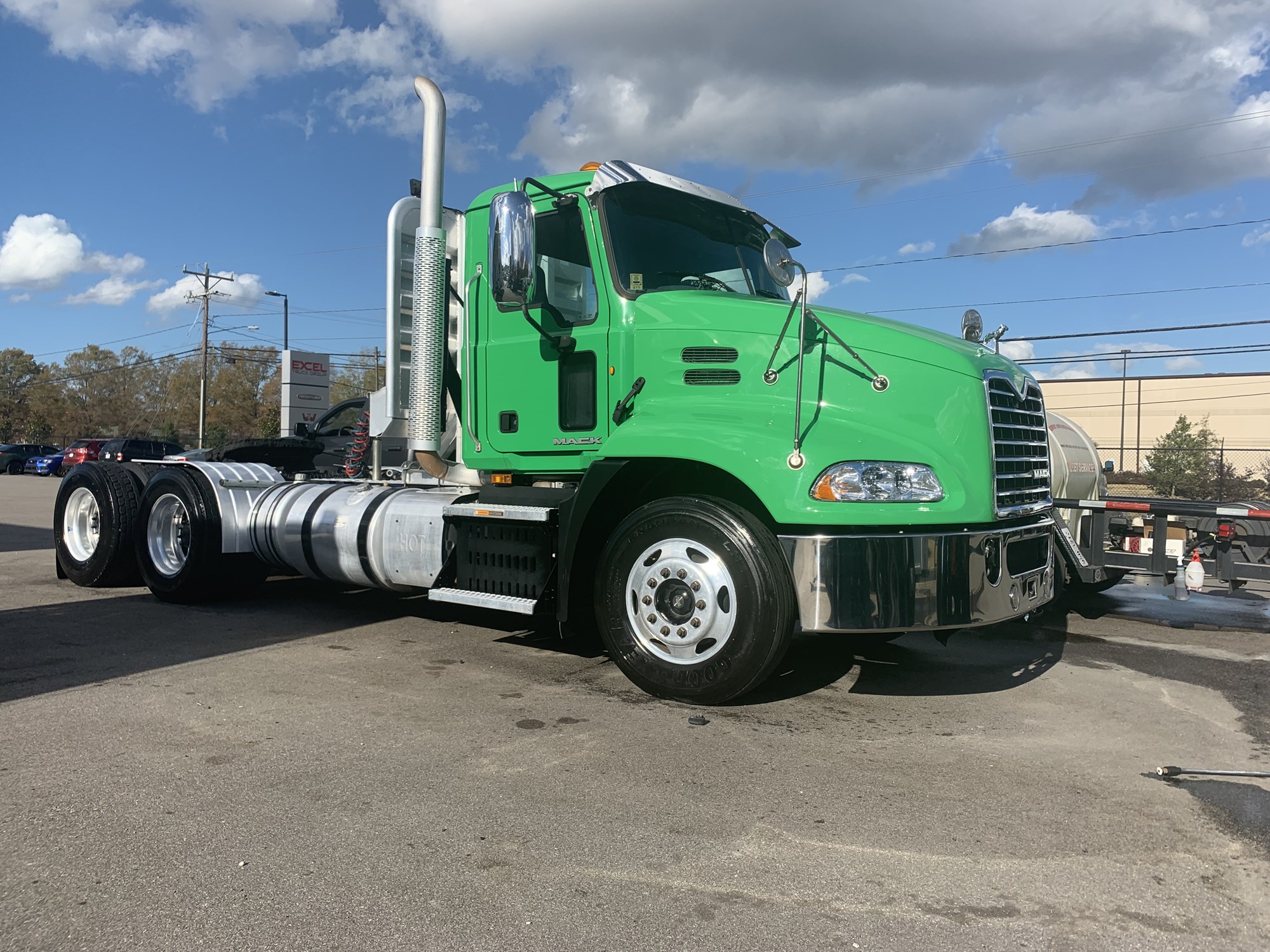 Green Mack Cabover